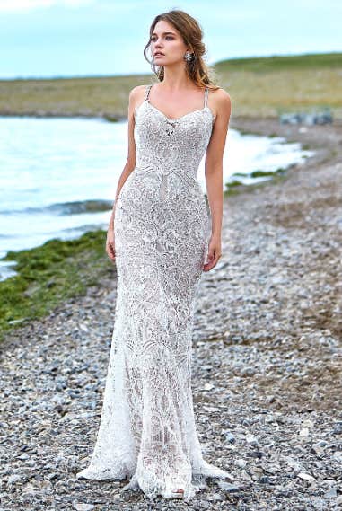 20 Best Mermaid Wedding Dresses Of All Time Yourtango 8013